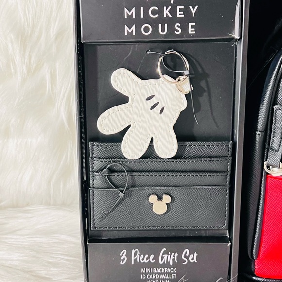 Disney | Accessories | Disney Mickey Mouse 3 Piece Gift Set | Poshmark